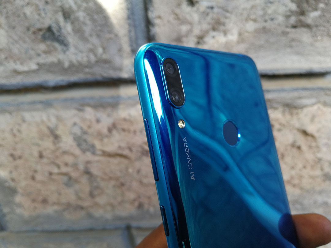 Huawei Y7 Prime 2019 Unboxing and First Impressions - TechArena